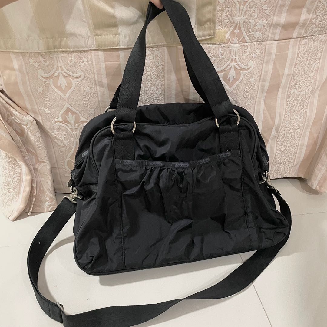 le sports sac black large 2 way bag, Women's Fashion, Bags & Wallets ...