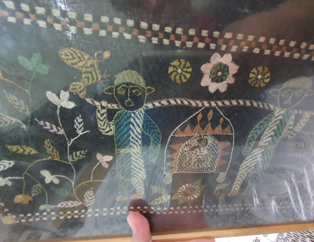 lukisan kain tebal batik budaya orang asli dari sulaman kain tali guni ...