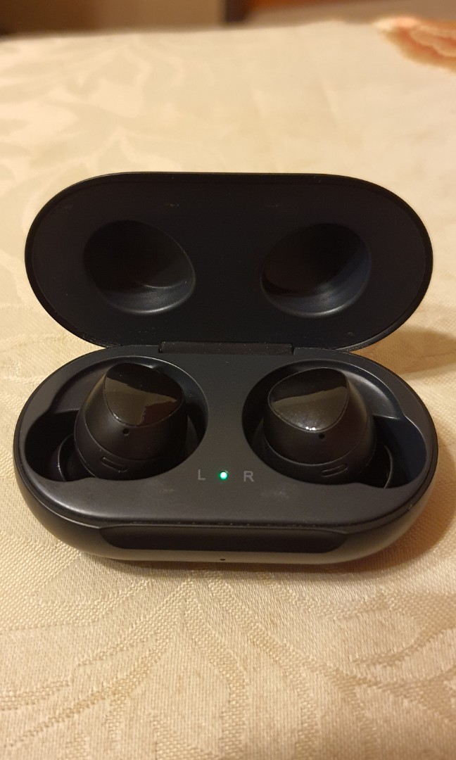 Samsung Galaxy Buds 1st Gen, Audio, Headphones & Headsets on Carousell