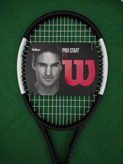 Wilson Pro Staff RF97 Autograph v12, grip 4 1/4, Sports Equipment ...