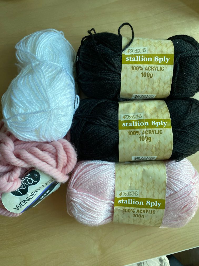 Wool, Hobbies & Toys, Stationery & Craft, Handmade Craft on Carousell