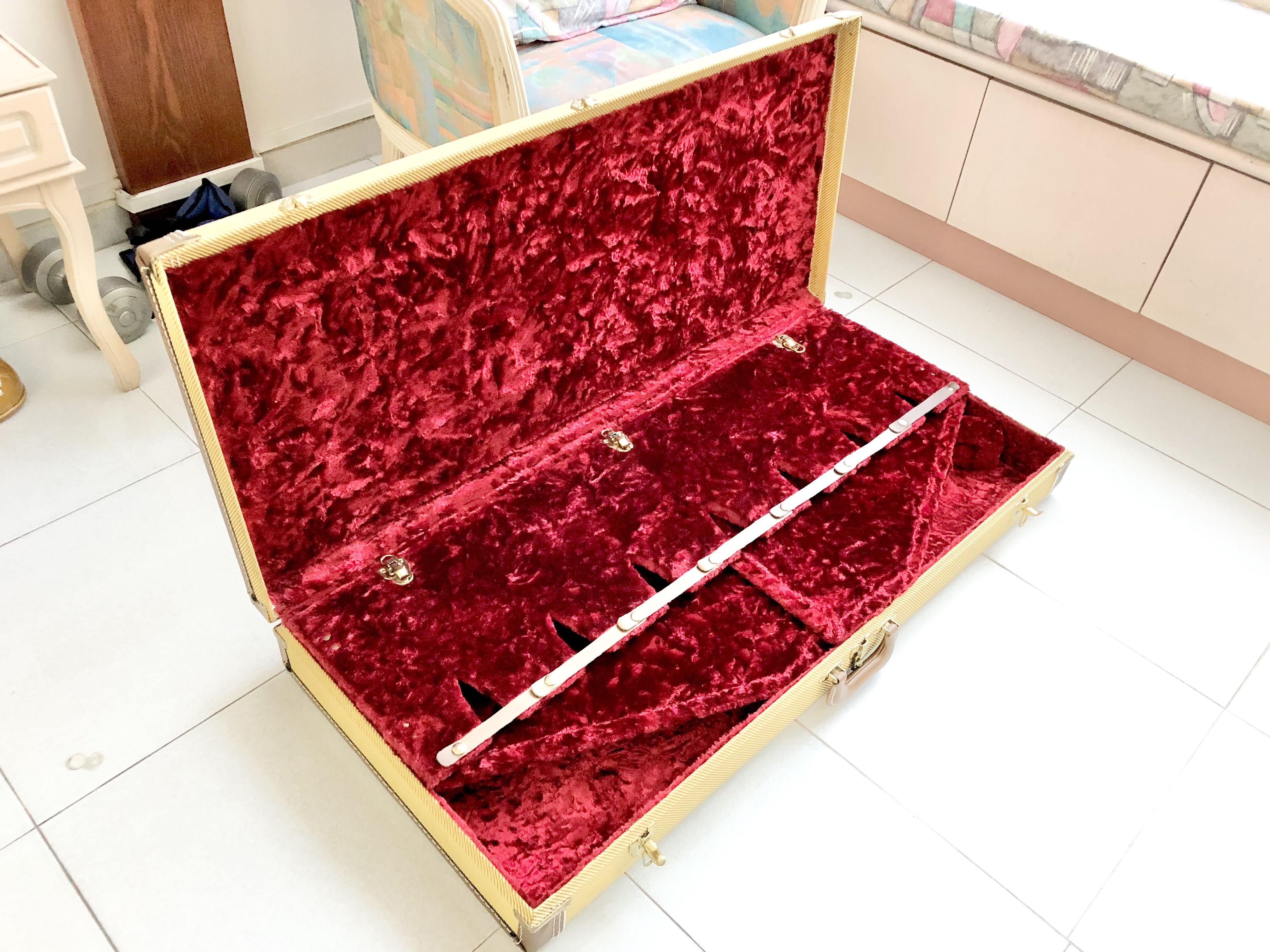 Fender Classic Series 7 Guitar Case Stand Tweed Hobbies And Toys Music And Media Music