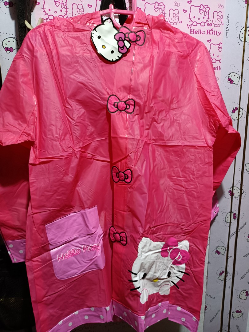 Hello Kitty Raincoat, Women's Fashion, Coats, Jackets and Outerwear on ...