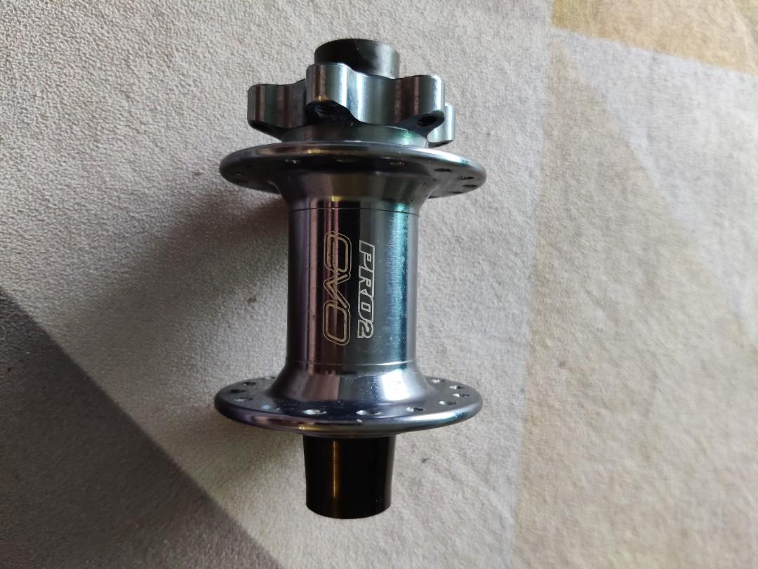Hope Pro 2 Evo front hub, Sports Equipment, Bicycles & Parts, Parts ...