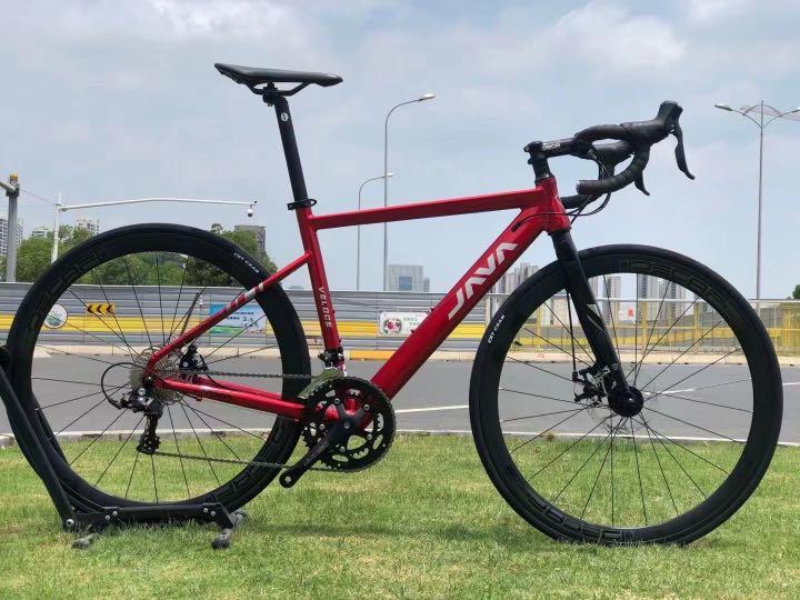 全新Java Veloce Disc RoadBike佳沃維洛克碟刹公路車，現貨46和49碼, 運動產品, 單車及配件, 單車 - Carousell