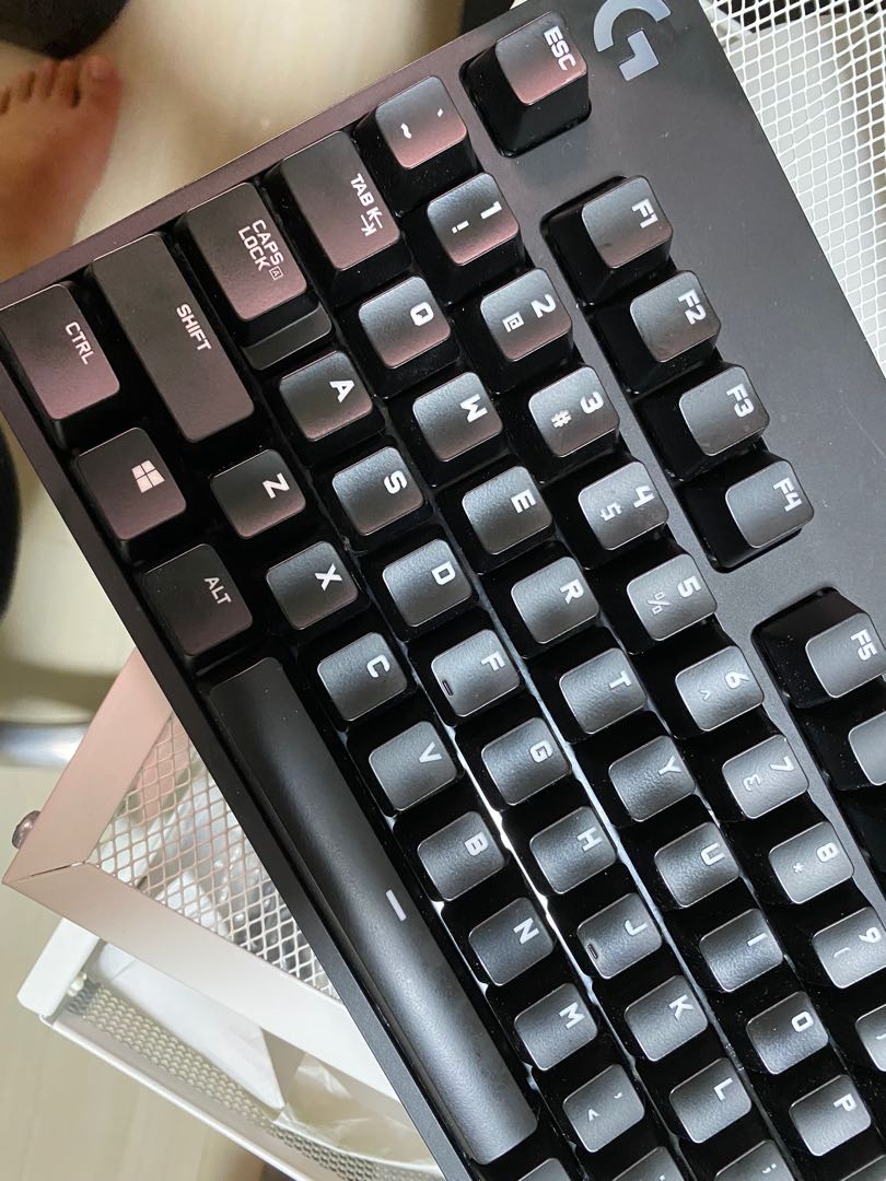 Logitech G610 Cherry Red switch mechanical keyboard, Computers & Tech ...