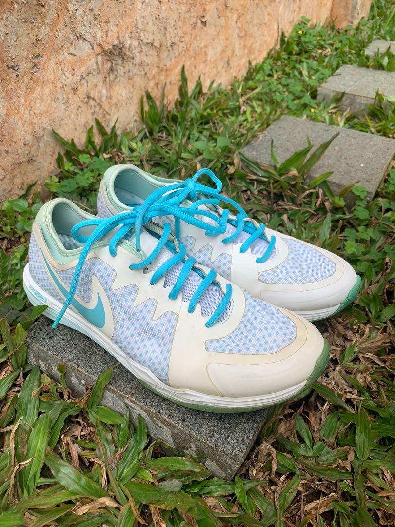 Nike Biru Putih, Fesyen Wanita, Sepatu di Carousell