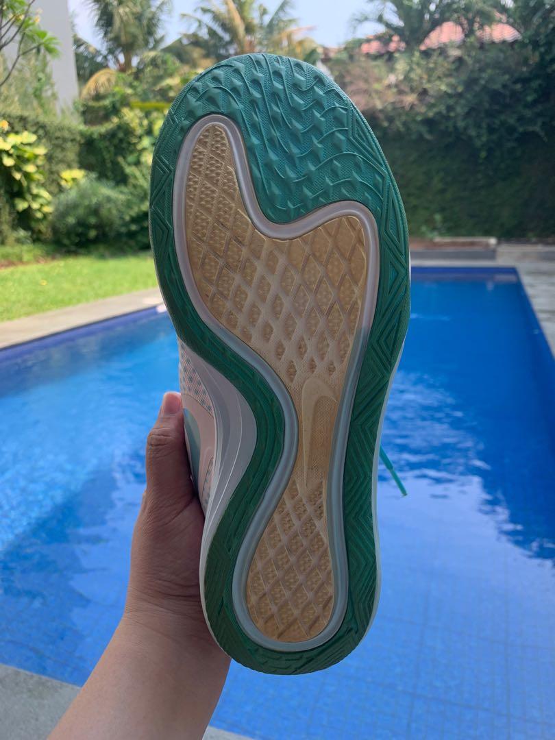 Nike Biru Putih, Fesyen Wanita, Sepatu di Carousell