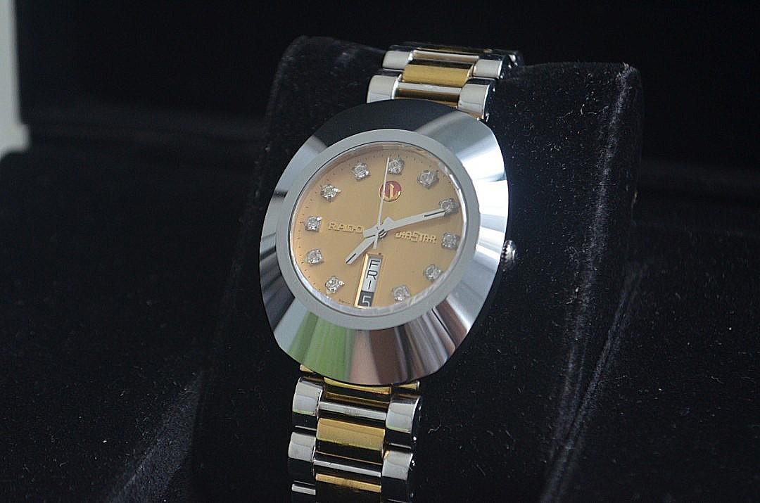 Rado Diastar Mens/Unisex Two Tone, Men's Fashion, Watches & Accessories, Watches on Carousell