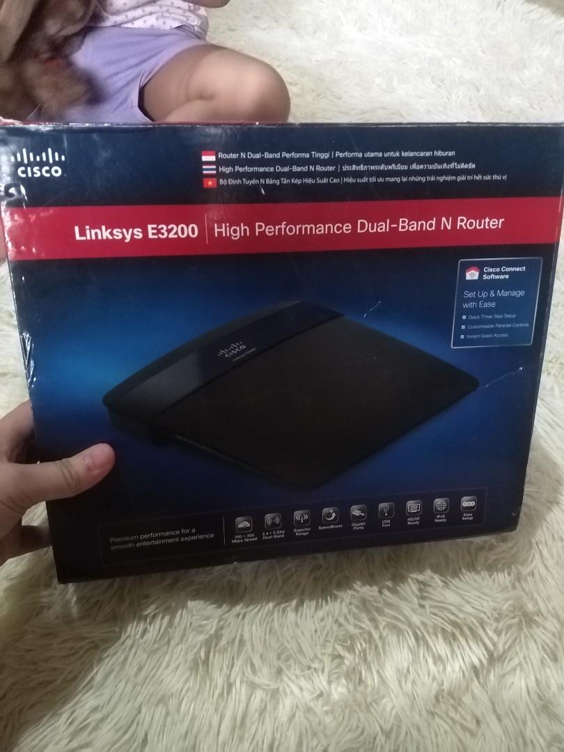 Router LinkSys E3200, Computers & Tech, Parts & Accessories, Networking ...