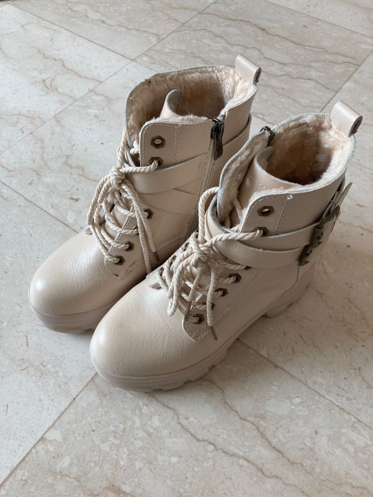 Beige platform boots, Women's Fashion, Footwear, Boots on Carousell