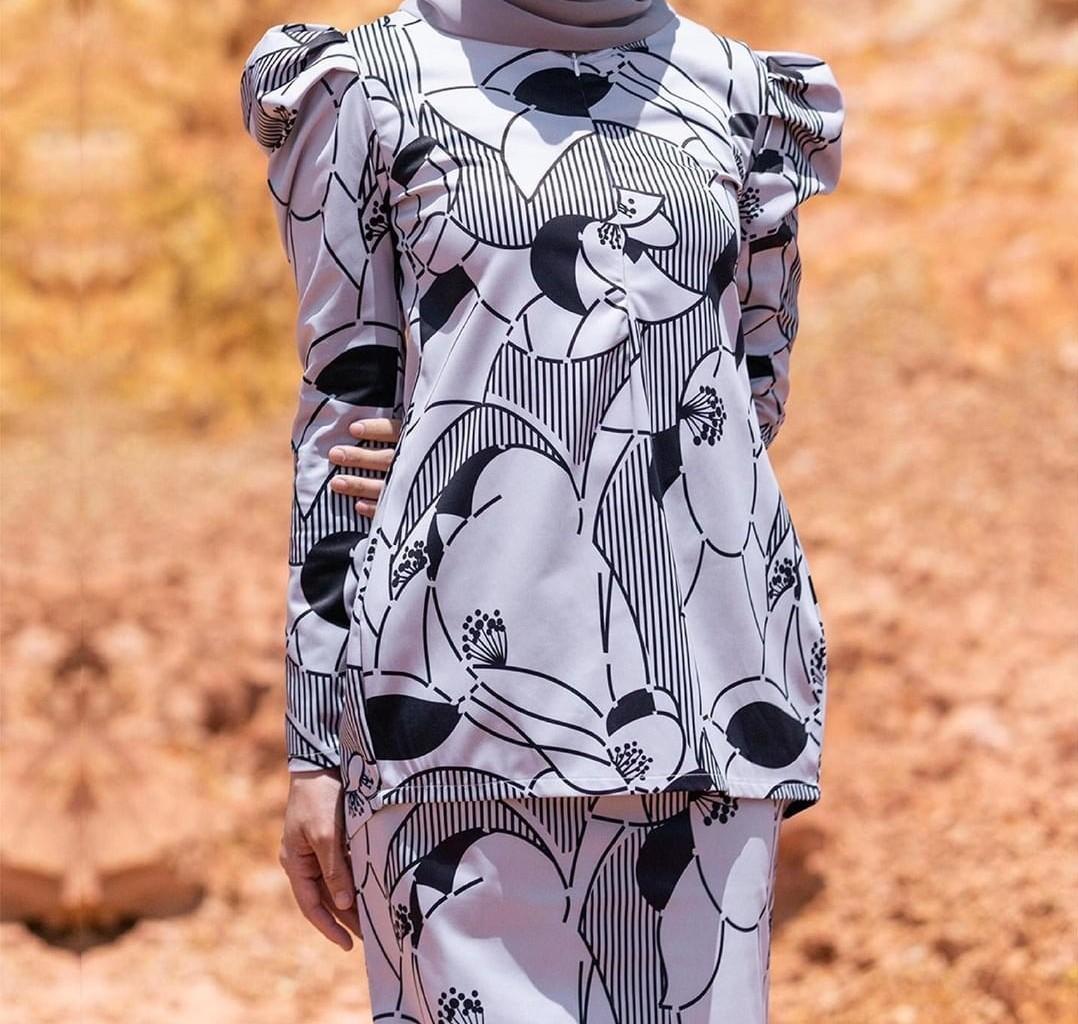 Daria Kurung Stella Raya 2021 Edition, Women's Fashion, Muslimah ...