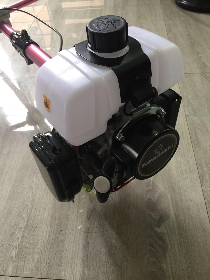 Kawasaki td40 2 stroke gas engine cutter, Furniture & Home Living ...