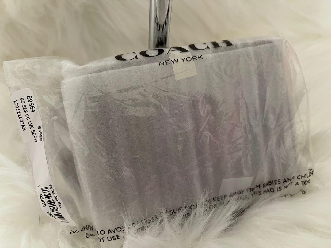 Limited Edition Coach Short Wallet-Graffiti, Women's Fashion, Bags ...