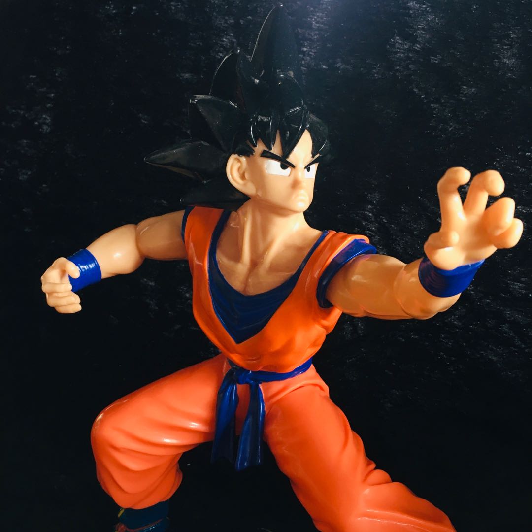 Goku Action Figure, Hobbies & Toys, Toys & Games on Carousell