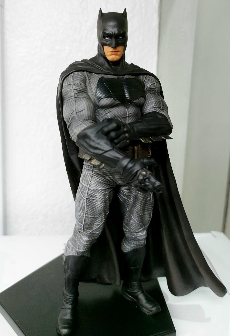 Iron Studios BVS Batman Statue Batman V Superman not hot toys ...