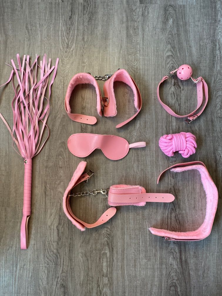 Kinky SM Full Set, Everything Else on Carousell