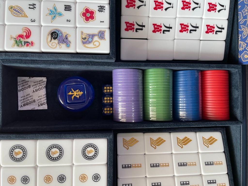 Limited Edition SIA (SQ) Mahjong Set, Hobbies & Toys, Toys & Games on ...