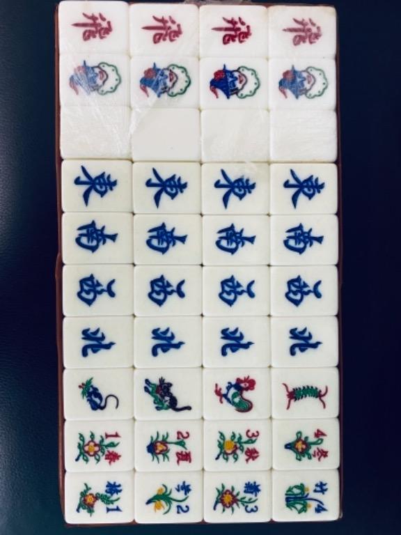 Mahjong (A1) with Chips, Hobbies & Toys, Toys & Games on Carousell