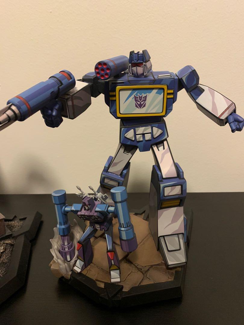 PCS Transformers - Optimus Prime and Soundwave, Hobbies & Toys, Toys ...