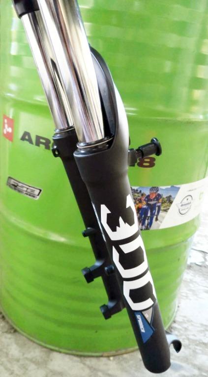 SPINNER 300LC油壓避震前叉 26吋登山車使用 鋁合金下叉 手控可鎖 碟煞.V夾共用 行程100mm 台灣製造 消光黑色, 體育器材 ...