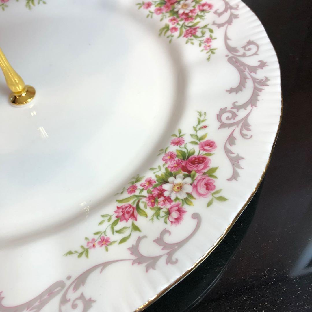 Vintage Paragon Rose Bouquet 3 tier cakestand, Hobbies & Toys ...