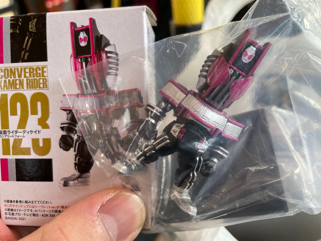 Converge Decade complete form 全新, 興趣及遊戲, 收藏品及紀念品, 明星周邊 - Carousell