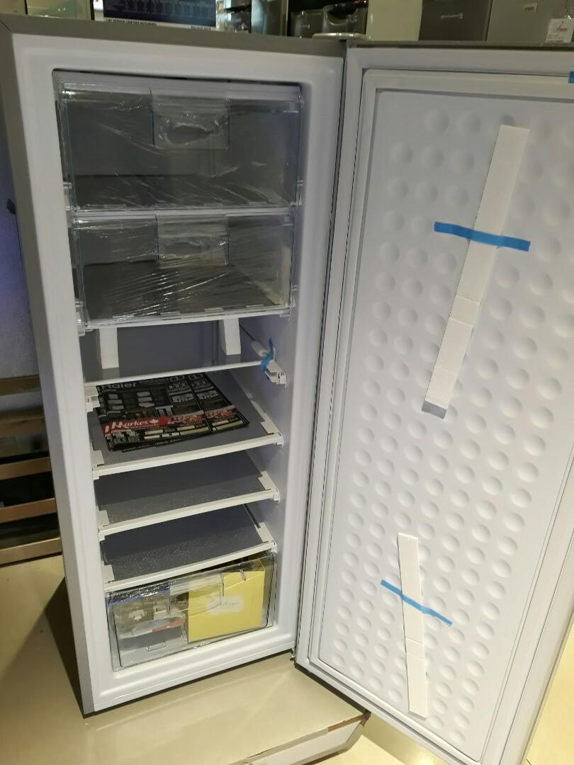 Markes Upright Freezer Refrigerator MUF-178SLJ 6.2cuft, TV & Home ...