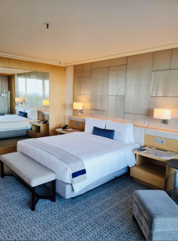 mbs hotel marina bay sands deluxe premier clubroom room suites booking ...