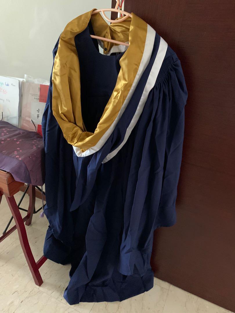 Men Graduation Robe, Men's Fashion, Activewear on Carousell