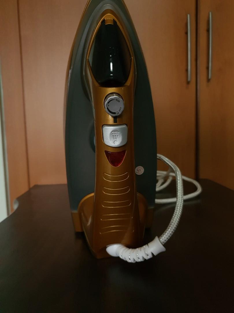 New Phoenix Gold Continuous Steam Iron, TV & Home Appliances, Irons ...
