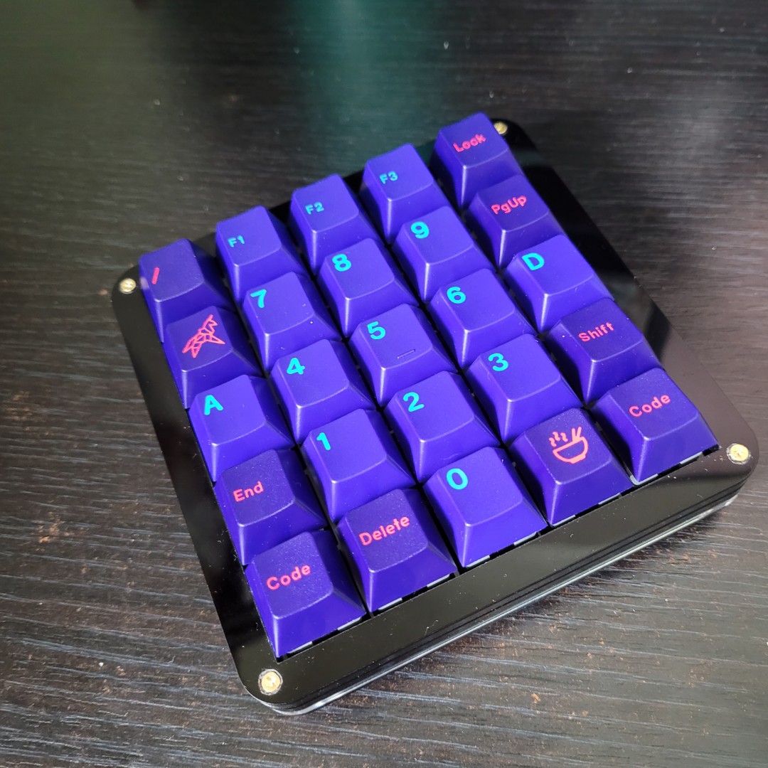 25 Keys Macropad (Numpad) Winry 25, Computers & Tech, Parts ...