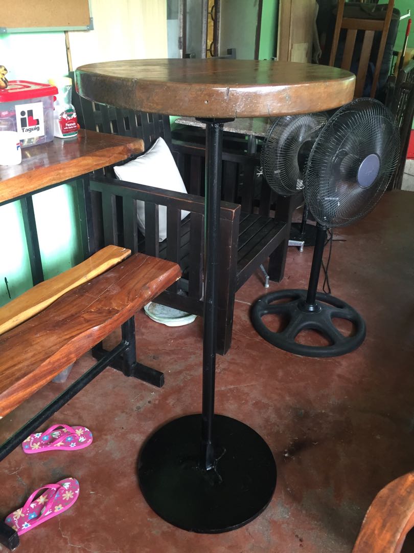 Second hand rustic bar table or cocktail table solid steel and wood ...