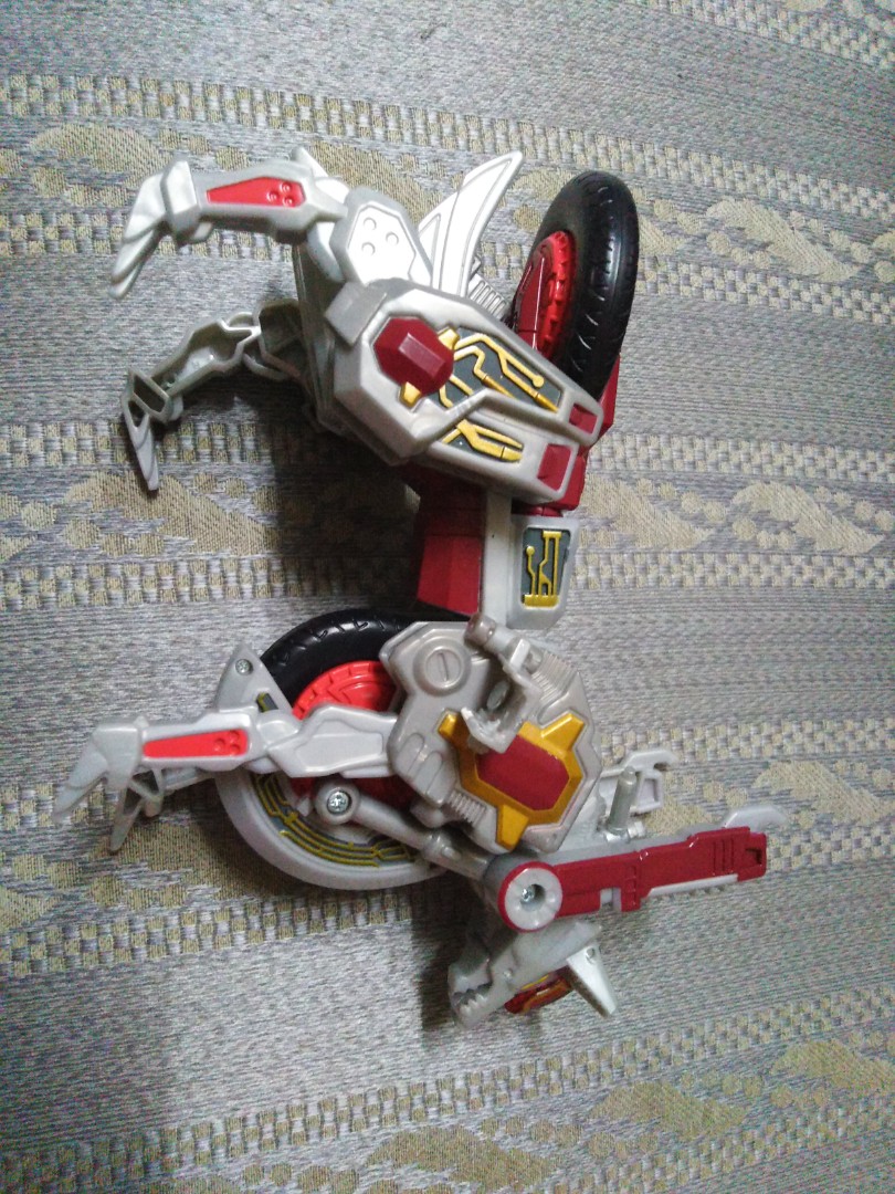 Merdeka day offer Takara Medan Senki Ryukendo RyuGenO buster wolf bike, Hobbies & Toys ...
