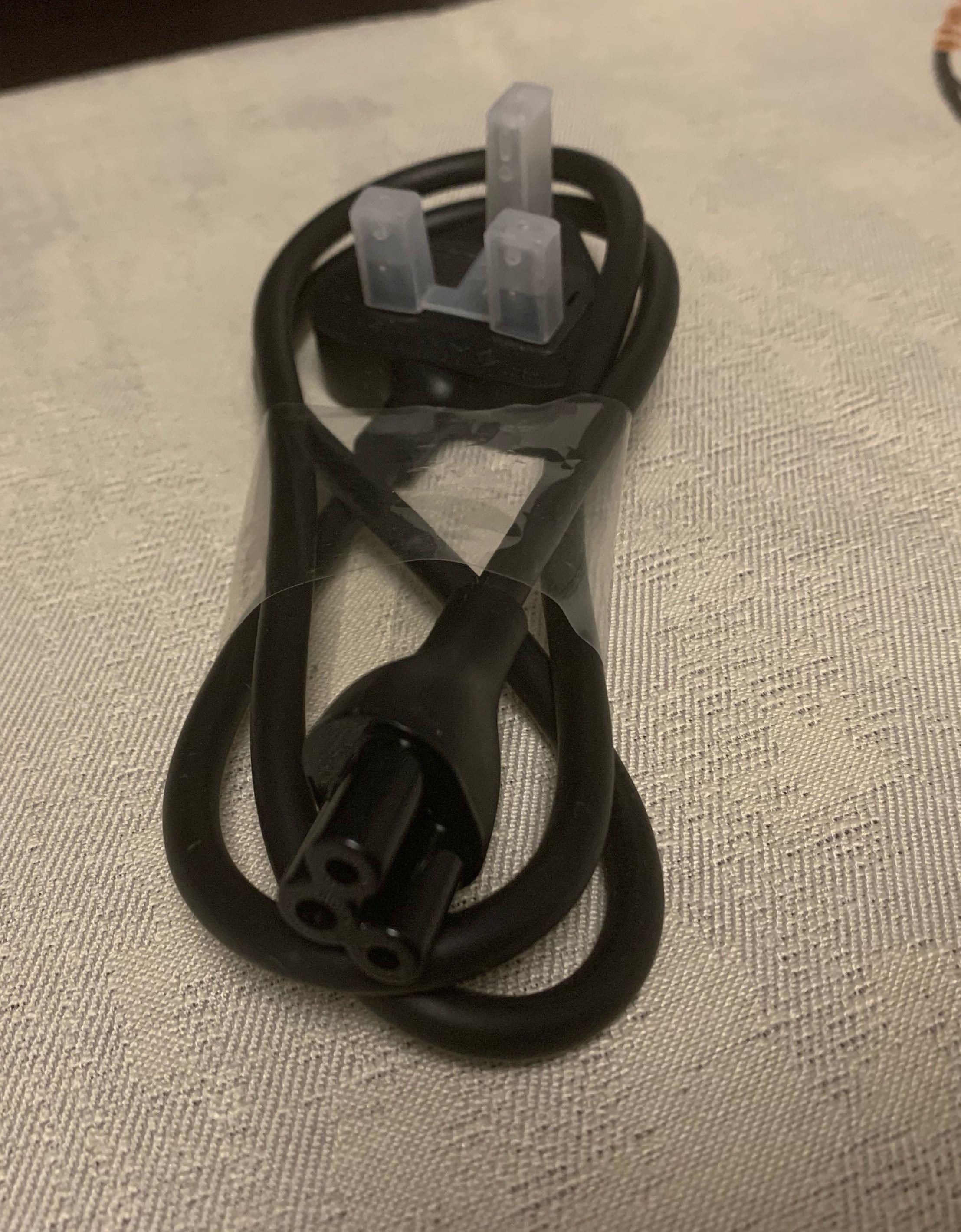 Volex 3 pin UK plug power cord for laptop with safety mark, Computers ...