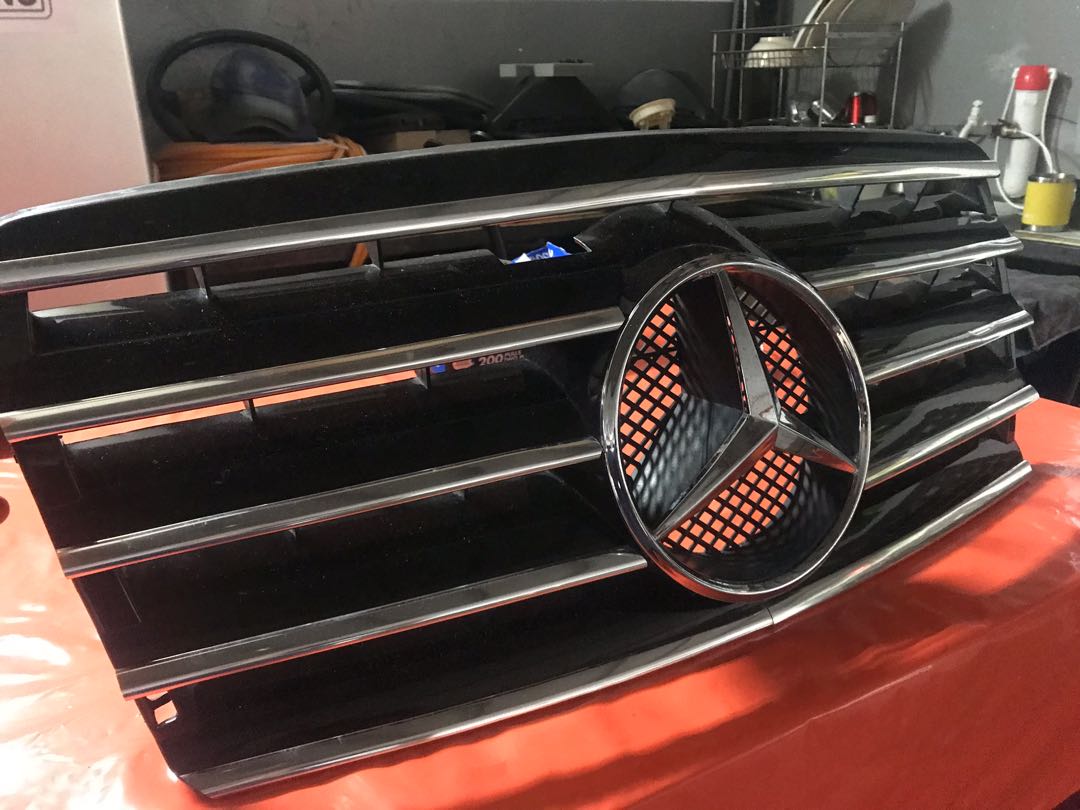 W124 Facelift big-star Bonnet grill, Auto Accessories on Carousell
