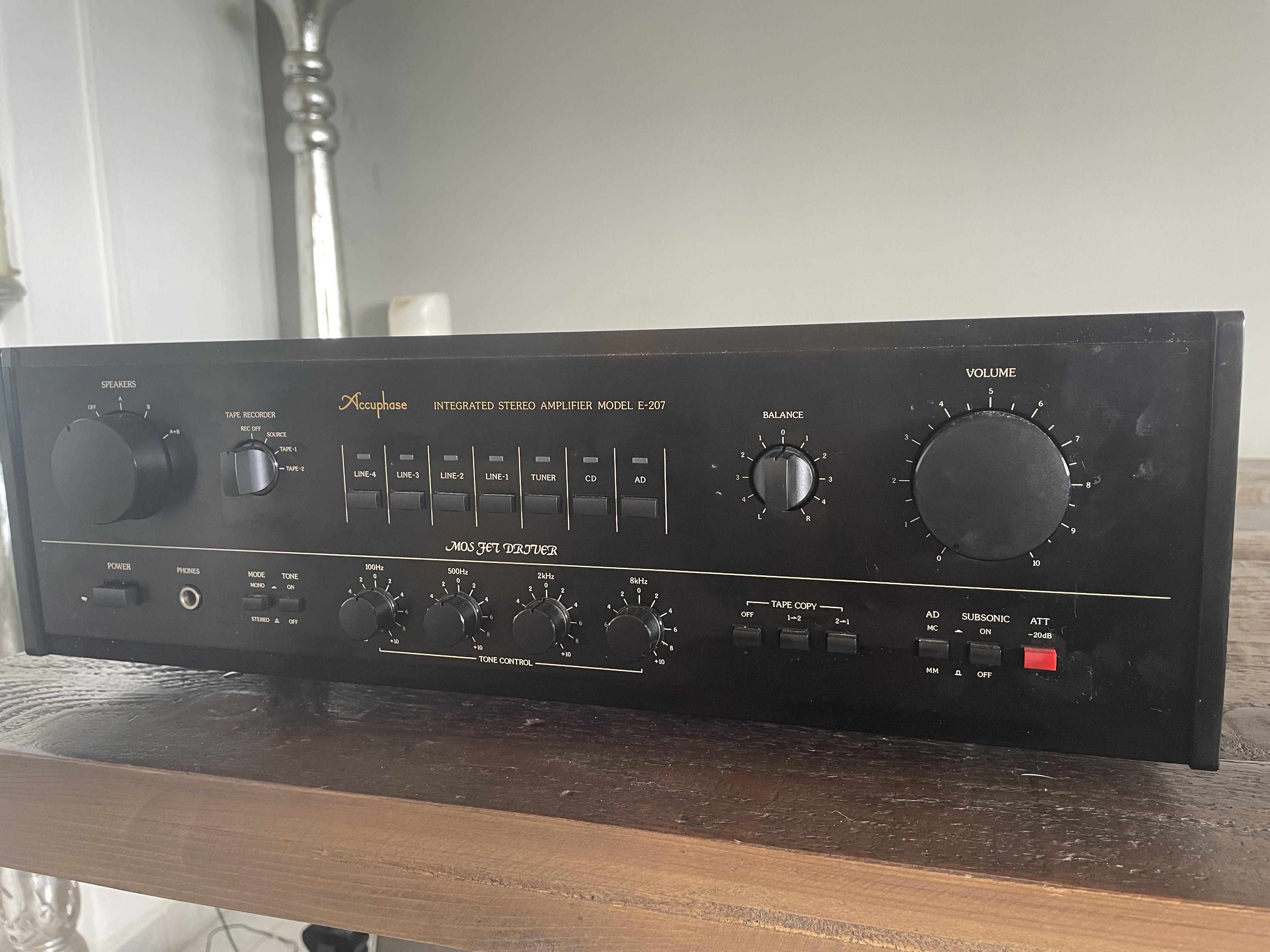 Accuphase E-207 Integrated Stereo Amplifier, Audio, Soundbars, Speakers ...