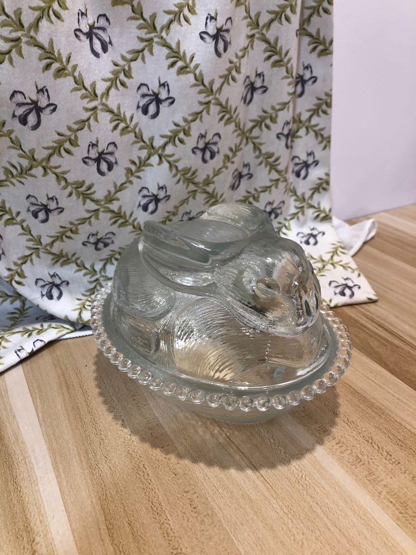 Clear glass rabbit vessel, Hobbies & Toys, Memorabilia & Collectibles ...