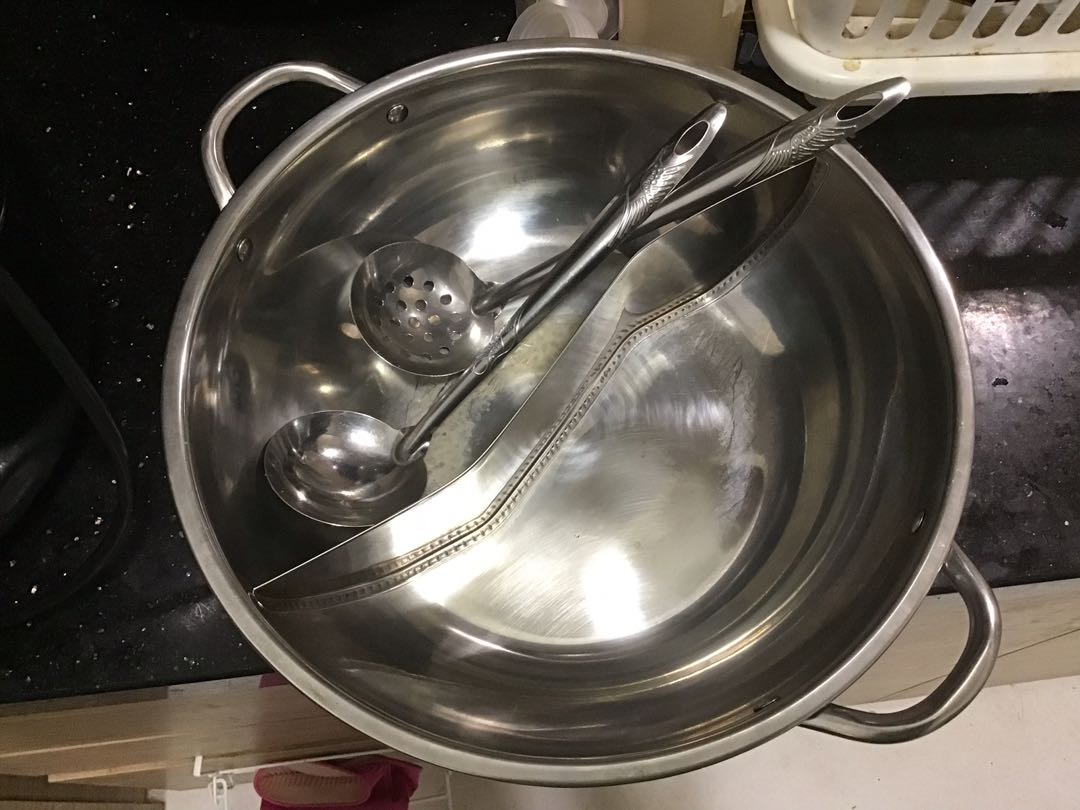 Double-flavored hotpot Yuanyang guo, TV & Home Appliances, Kitchen Appliances, BBQ, Grills ...