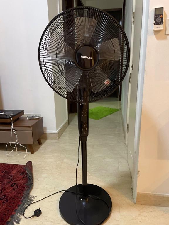 Hitachi Stand fan model: ESP-3000R, Furniture & Home Living, Lighting ...