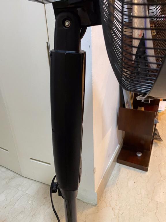 Hitachi Stand fan model: ESP-3000R, Furniture & Home Living, Lighting ...