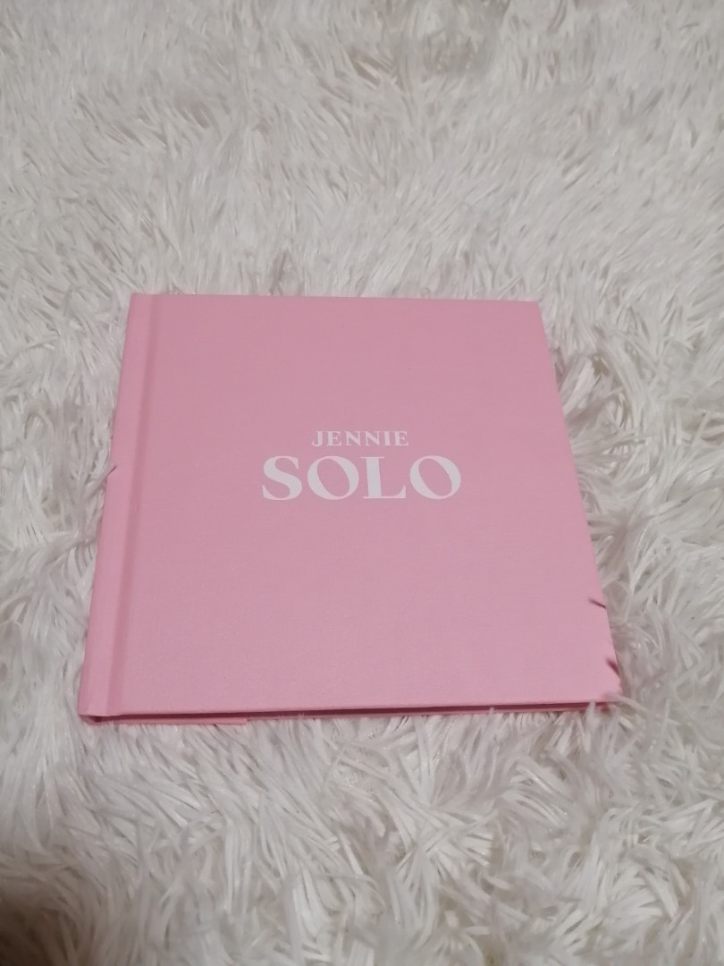 JENNIE SOLO ALBUM W PHOTOCARDS (BLACKPINK), Hobbies & Toys, Memorabilia ...