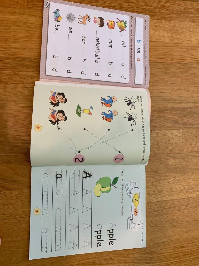 Soft copy Jolly kingdoms jolly phonics stage 1 兩本書 只上了一堂 (s) 其餘全新, 興趣及 ...
