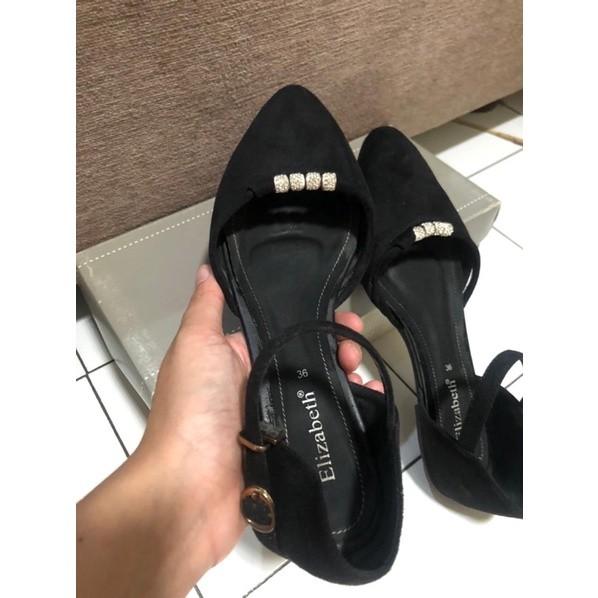 Sepatu Elizabeth, Fesyen Wanita, Sepatu di Carousell
