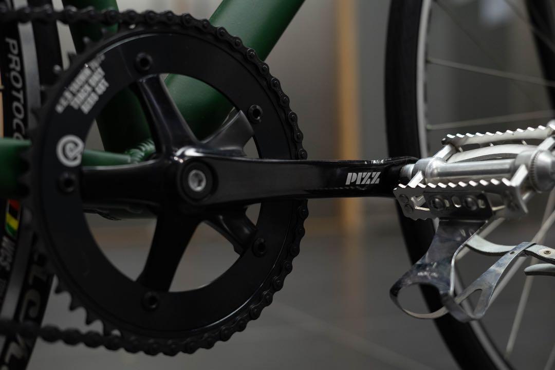 Springer Pantone Complete Fixed Gear 梗牙單車, 運動產品, 單車及配件, 單車 - Carousell