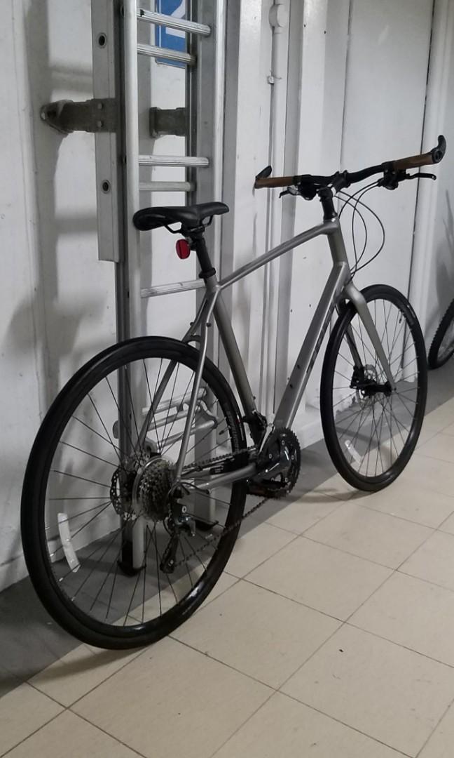 Trek FX4 2020 Hybrid Road Bike FX 4, Sports Equipment, Bicycles & Parts ...