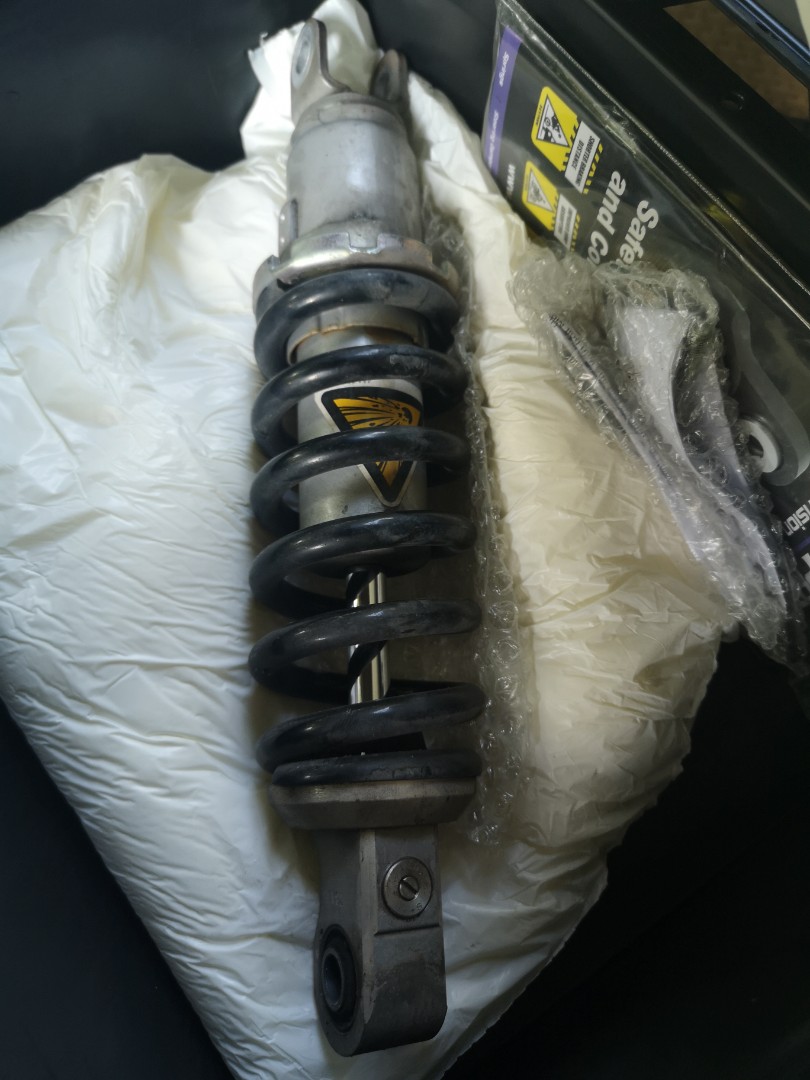 Original Yamaha T-Max 530DX rear shock (STOCK), Motorcycles, Motorcycle ...