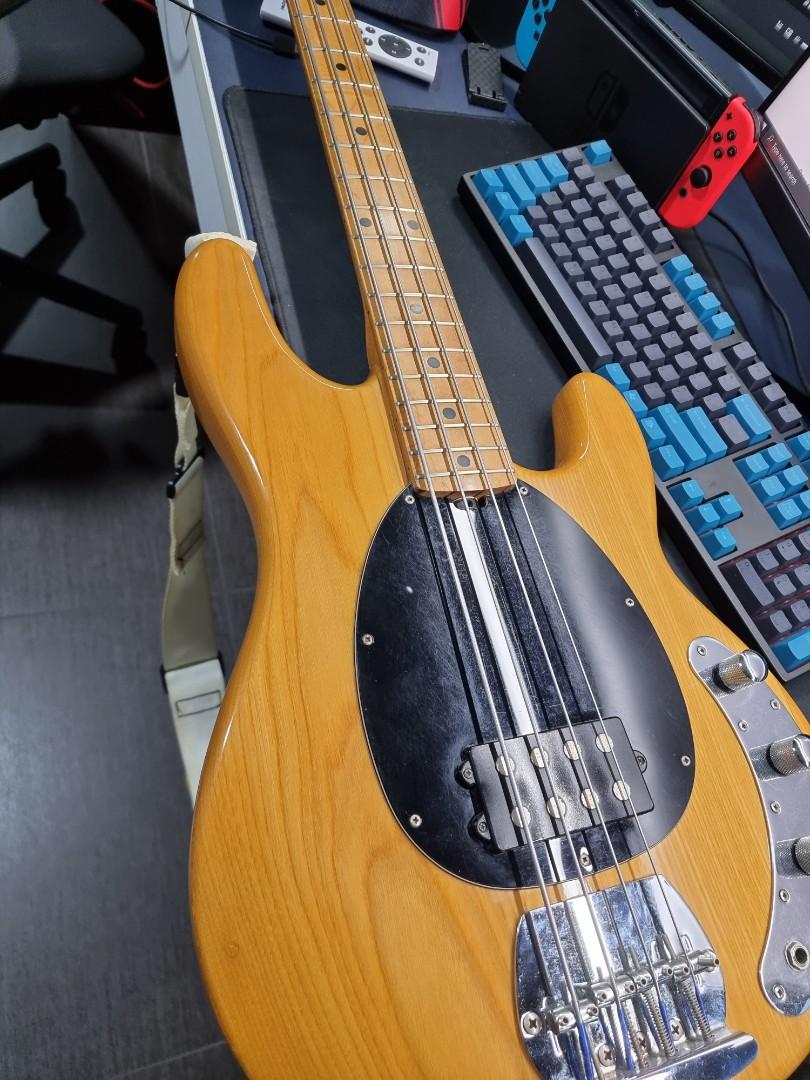 OLP MM2 Stingray Bass, Hobbies & Toys, Music & Media, Musical ...