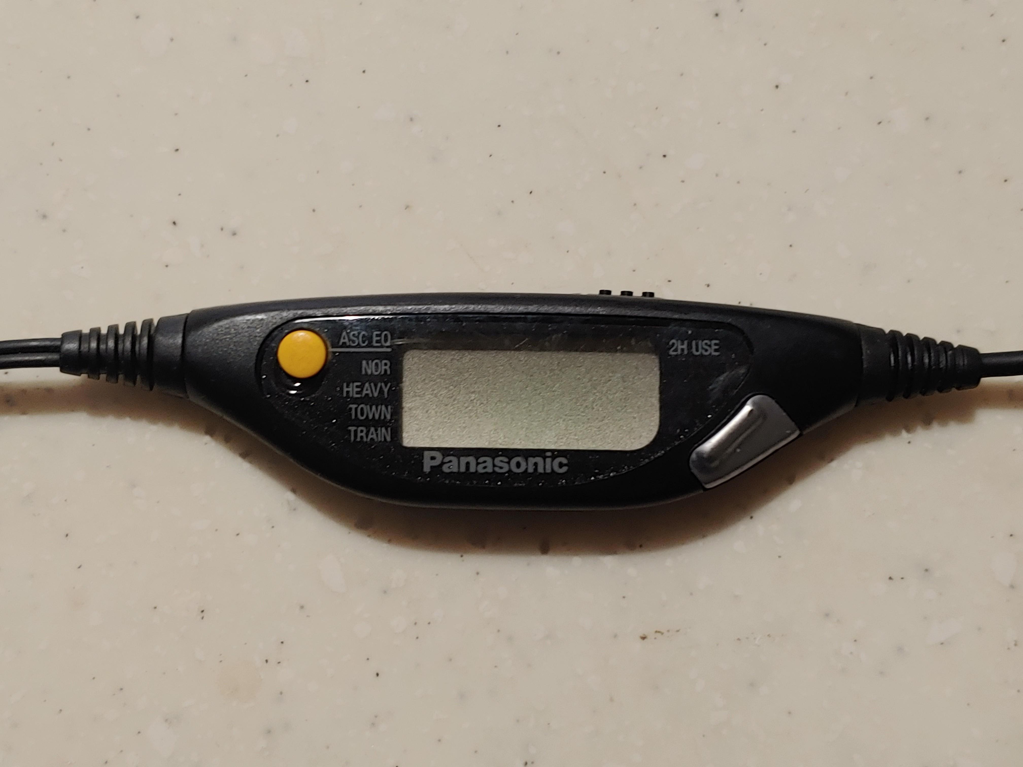 Panasonic RQ-S60 Walkman Cassette Player, Audio, Portable Music Players ...