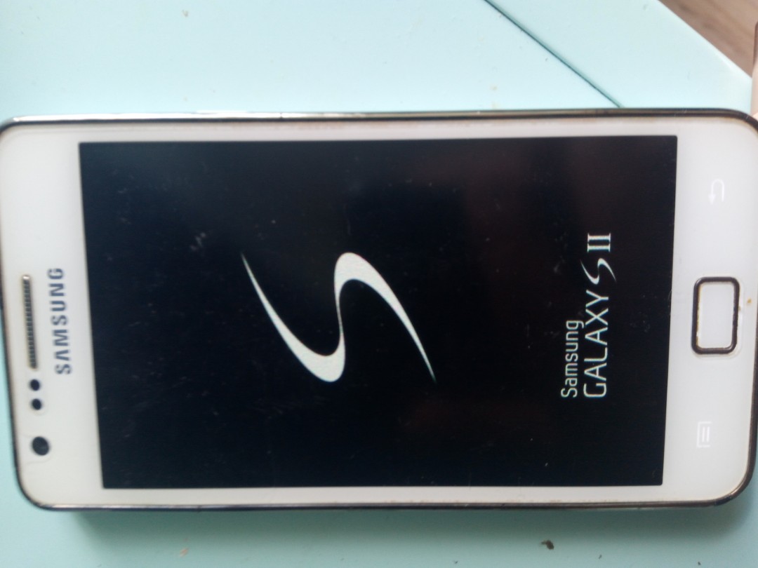 Samsung GT-19100, 12G, 手提電話, 手機, 其他手機 - Carousell